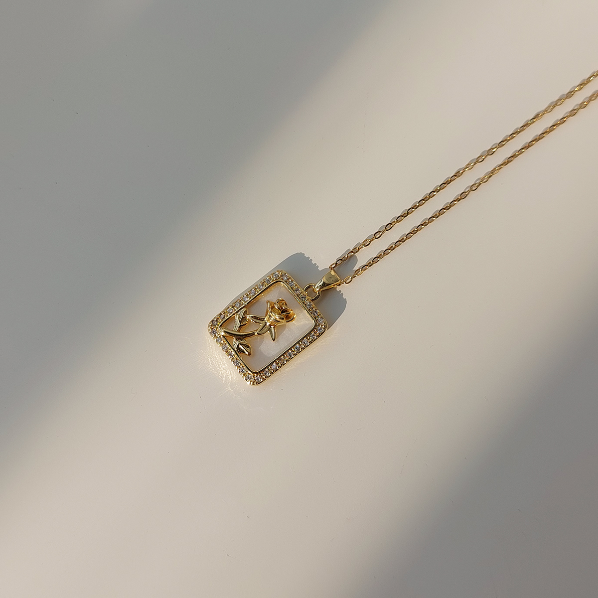 Flower Square Pendent Necklace - suglowaccessories.com